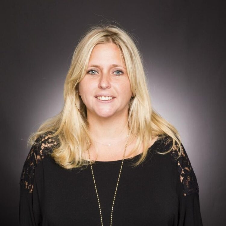 Anna Donlon - gamersantai.com