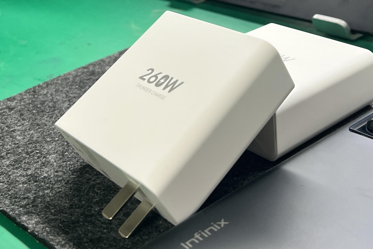 Infinix lancarkan pengecas 260W & 110W-Wireless All-Round FastCharge ...
