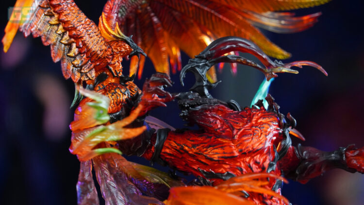 Ifrit vs Phoenix Statue 3 - gamersantai.com